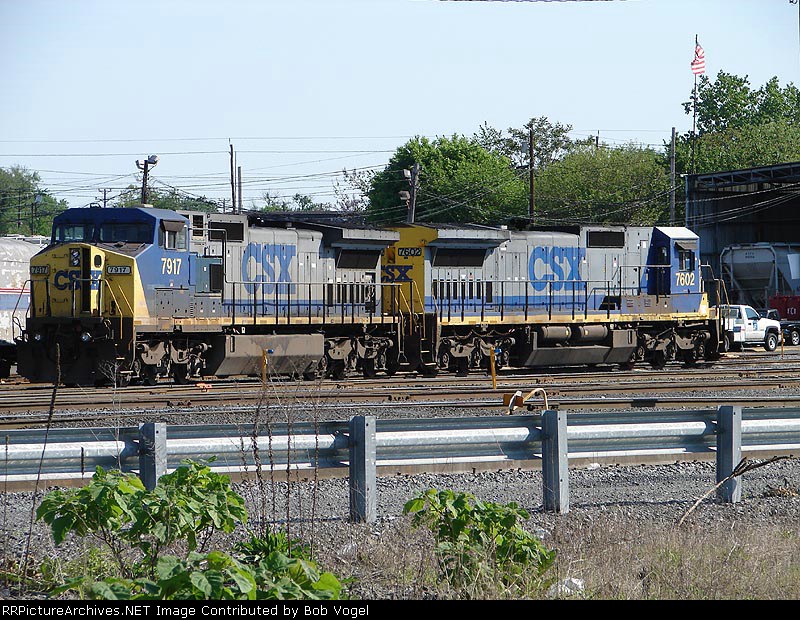 CSX 7917 & 7602